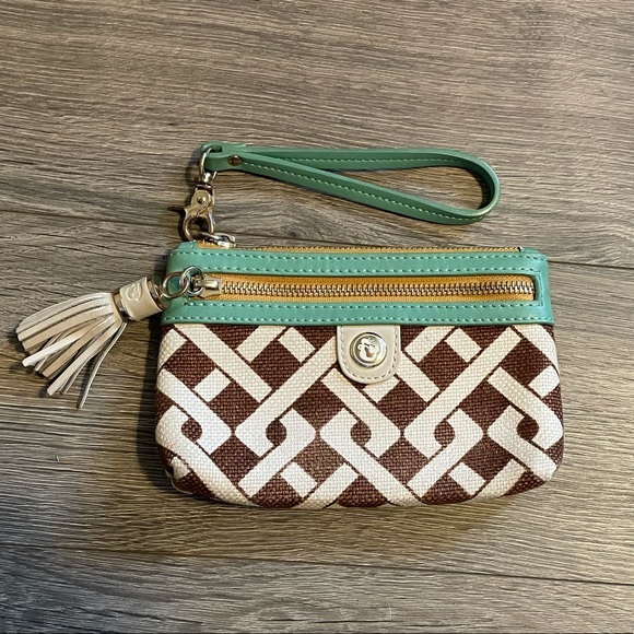 Spartina 449 | Bags | Spartina 449 Madison Tassel Wristlet Linen ...